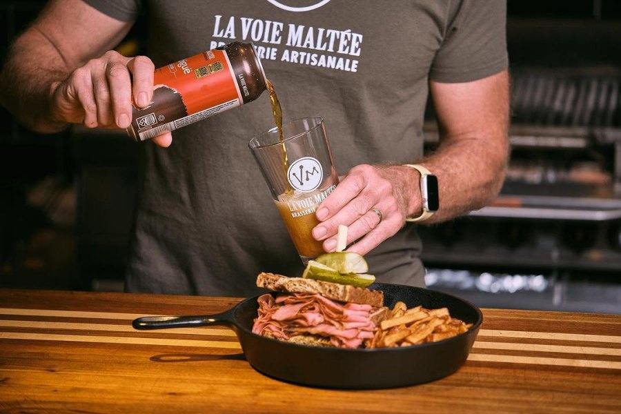Local Beers and Microbreweries in Quebec City: The Must-Visit Spots